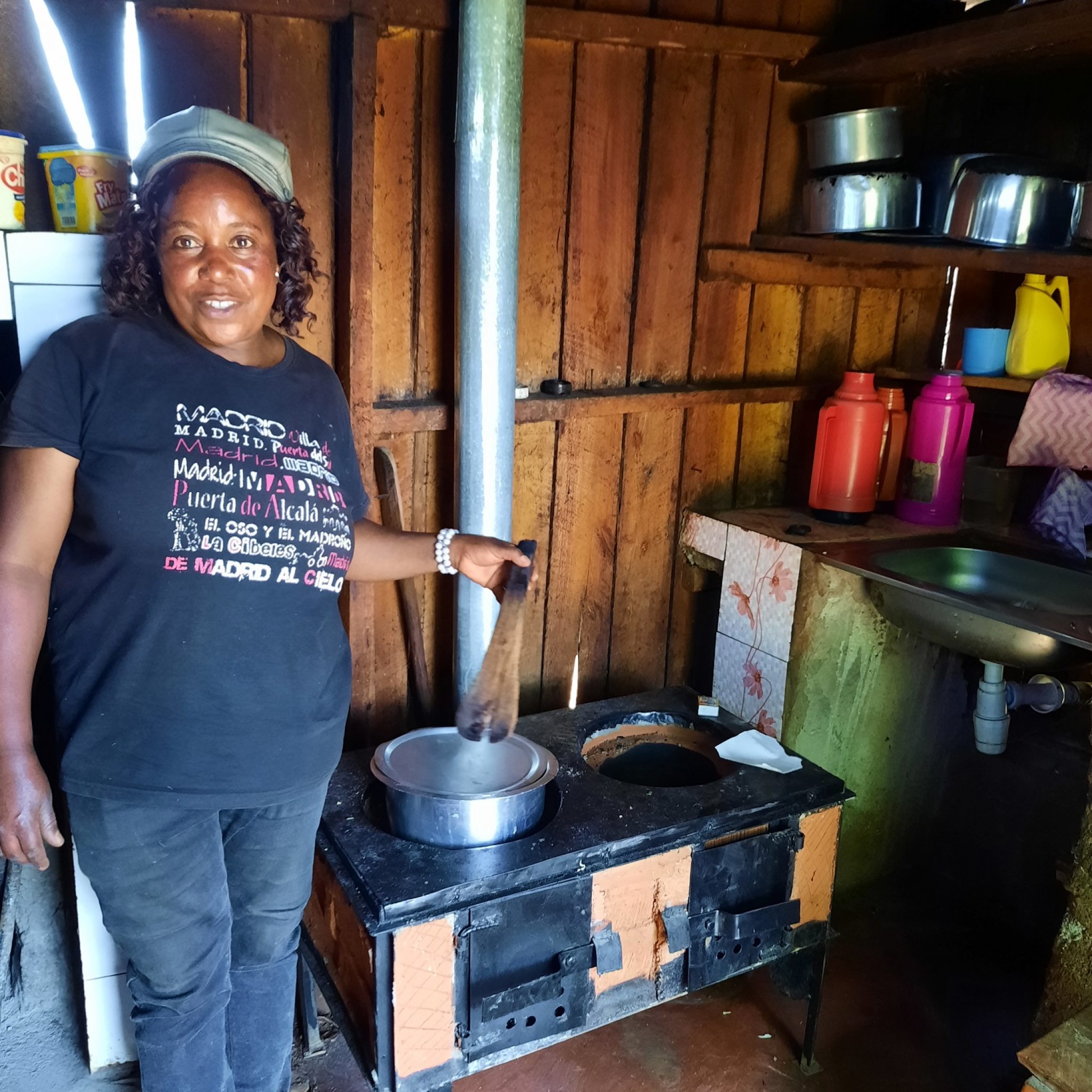 Project provides safer cookstoves for Kenyan women